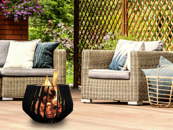 Brasero de jardin au design bohème en acier noir Purline - Gamm vert