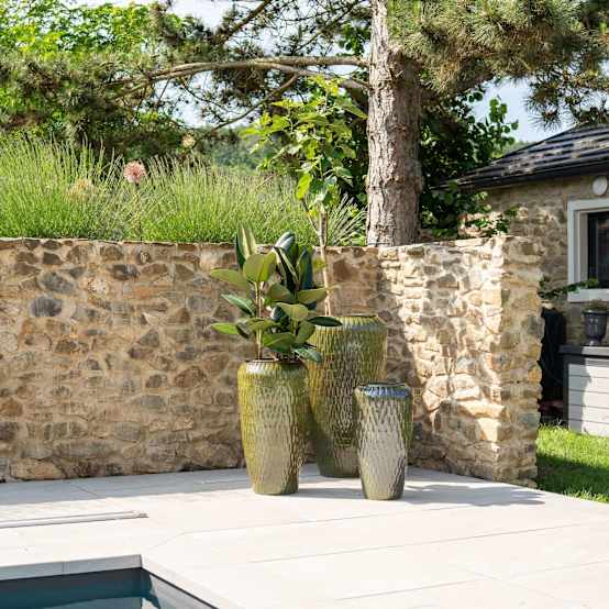 POMPADOUR pot grande taille d'éxtérieur fait maint en terre cuite ...