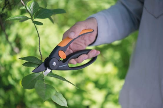 Fiskars - Sécateur Elégance P44 à lame franche Ø 20 mm - Gamm vert