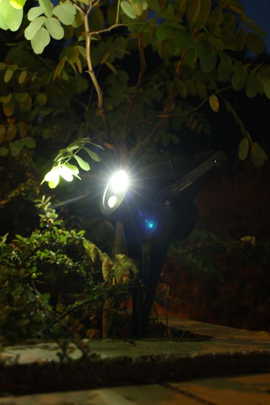 Spot à planter alu noir avec détecteur 250 lumens - ECLOZ - Gamm vert