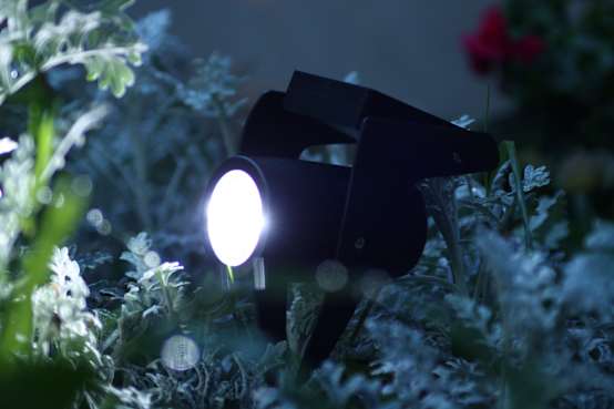 Spot à planter alu noir 150 lumens - ECLOZ - Gamm vert